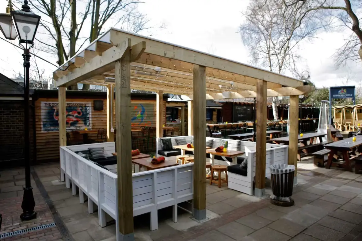 Full Venue And Garden Hire At The Edinboro Castle | Summer Party Venue ...